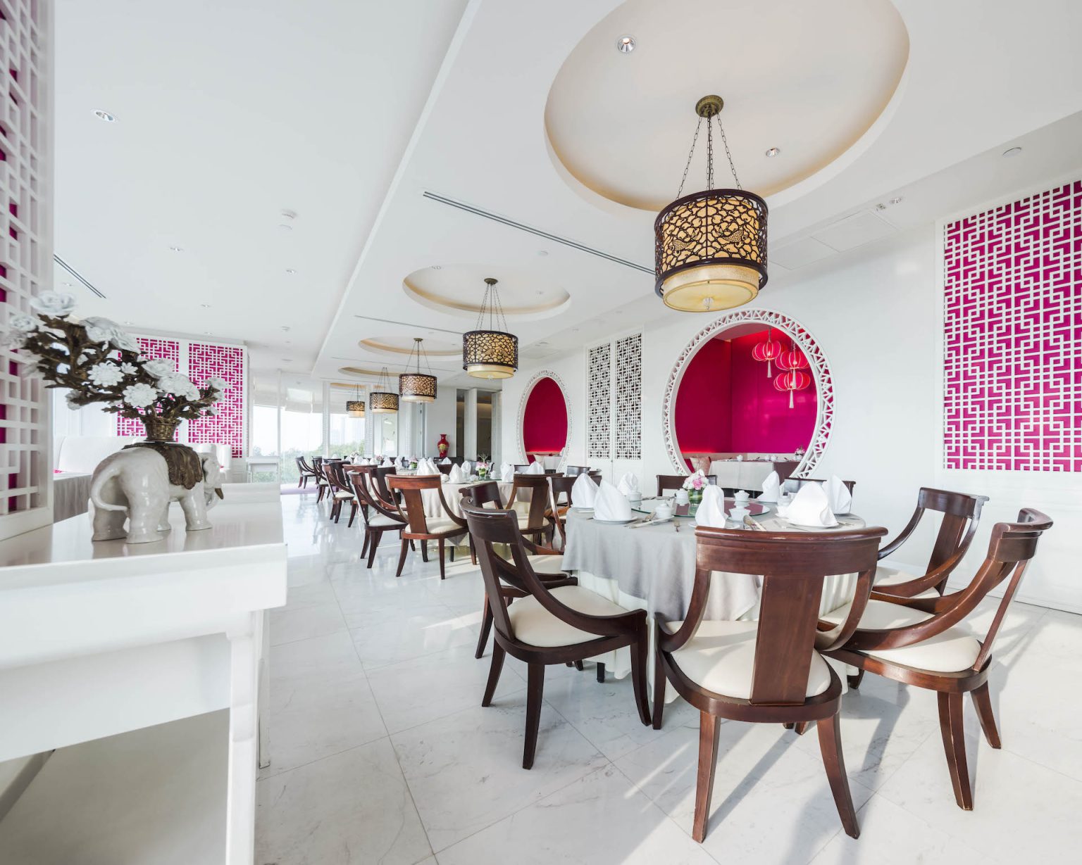 Cape Dara Pattaya: Gallery with Dara Beach Views