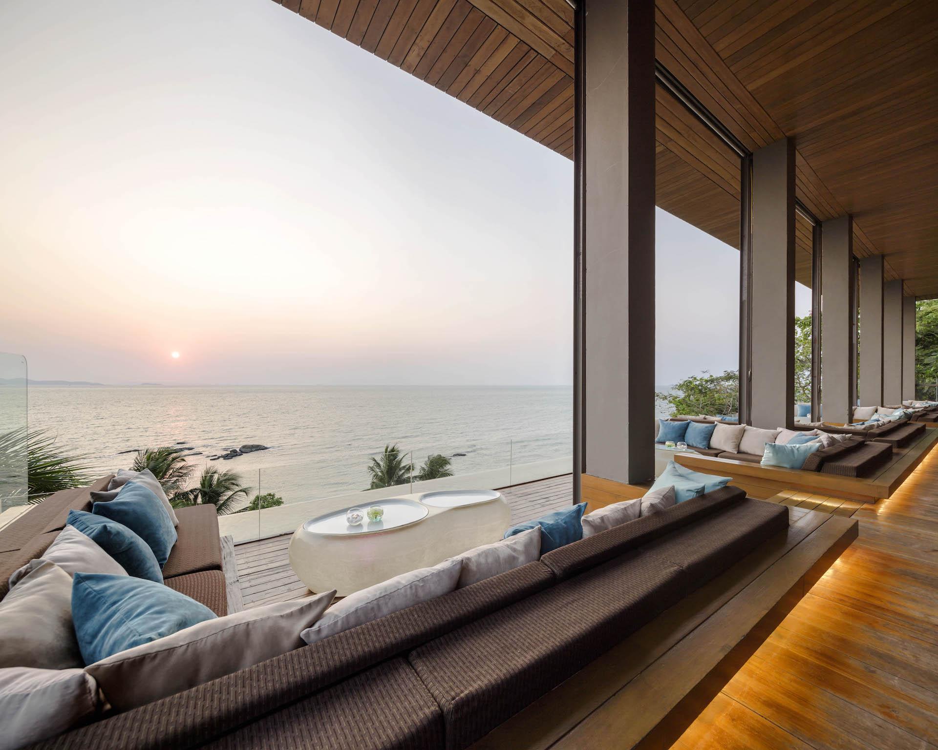Cape Dara Pattaya: Gallery with Dara Beach Views